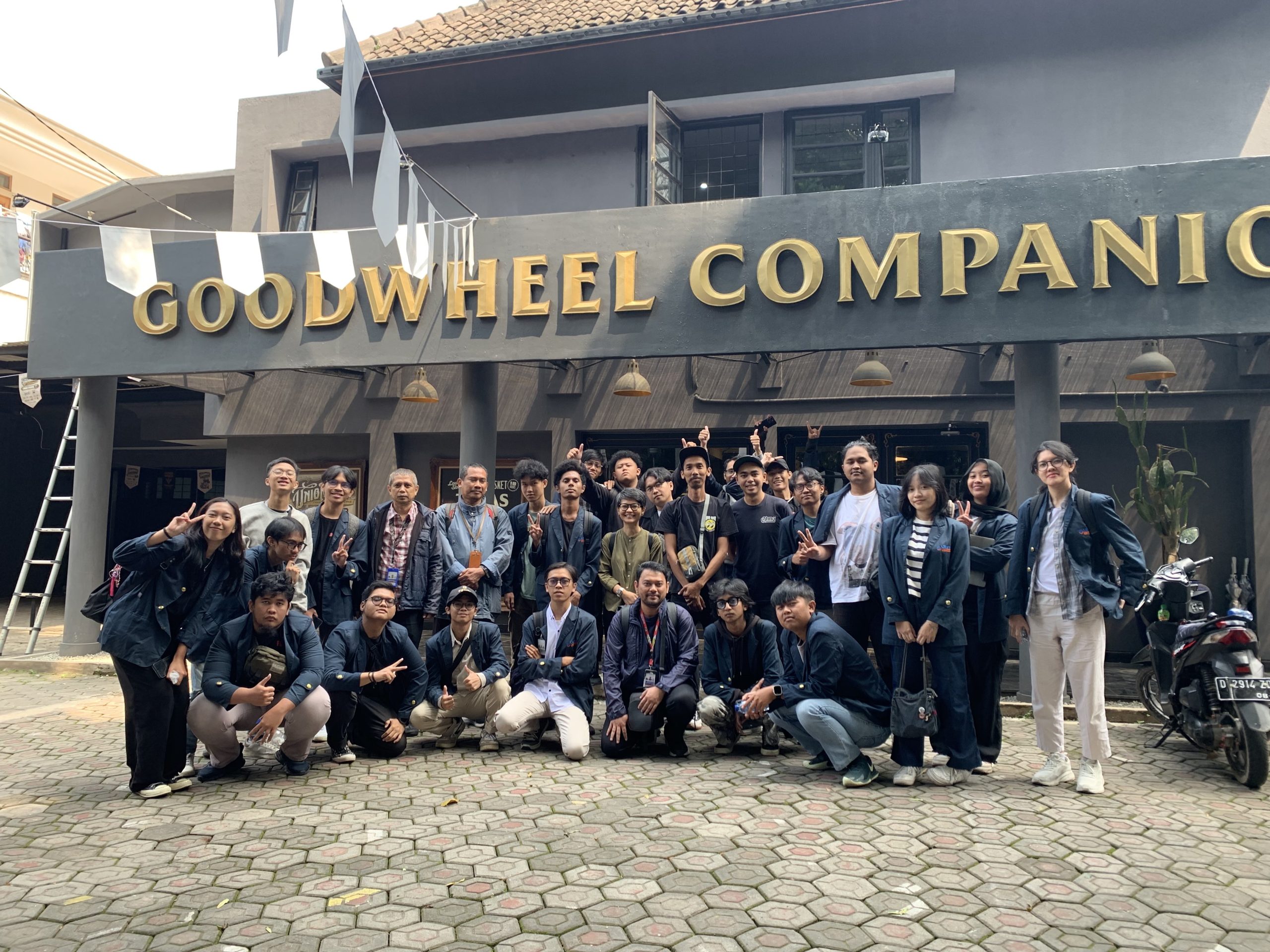 Kuliah Lapangan "GOODWHEEL COMPANION" - FDKV Multimedia D3