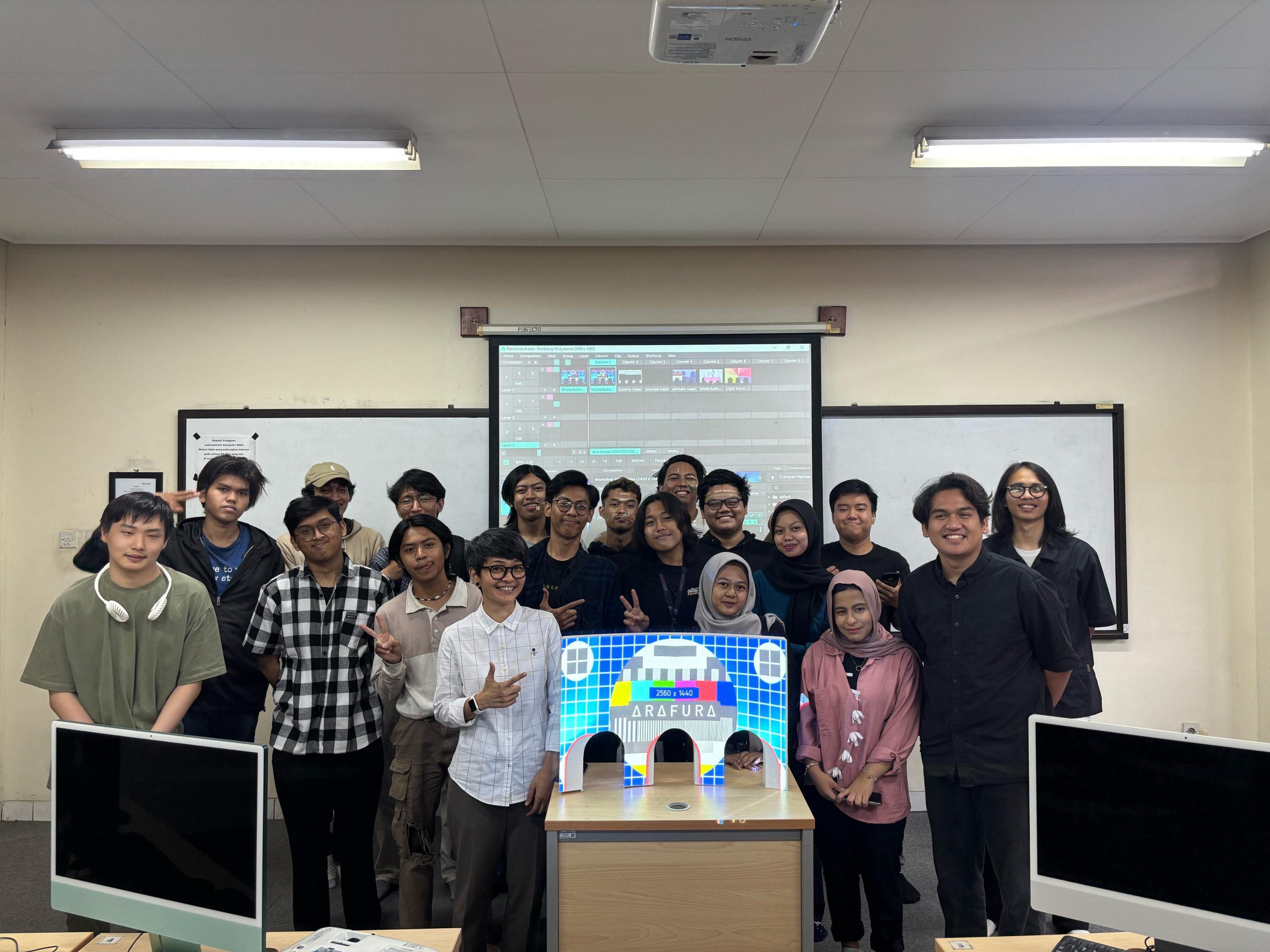 Workshop "Video Mapping Untuk Proyeksi Ruang" bersama Arafura Media ...